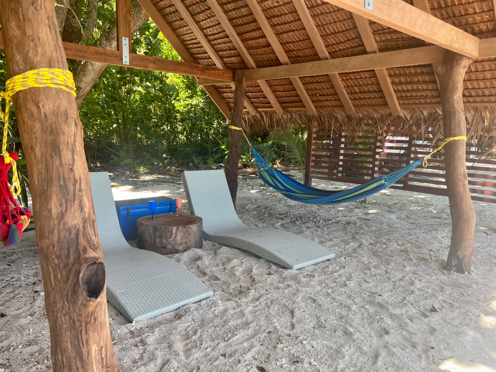 Introducing Nemo Bay Beach Farè on Aore Island - Northern Vanuatu Real ...